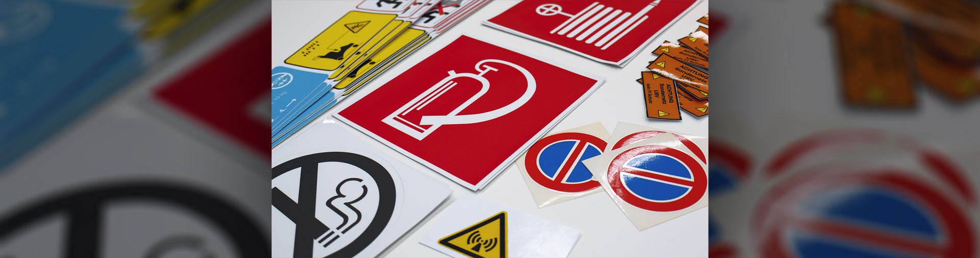 Sticker - Etiketten - Aufkleber drucken | signfactory.ch